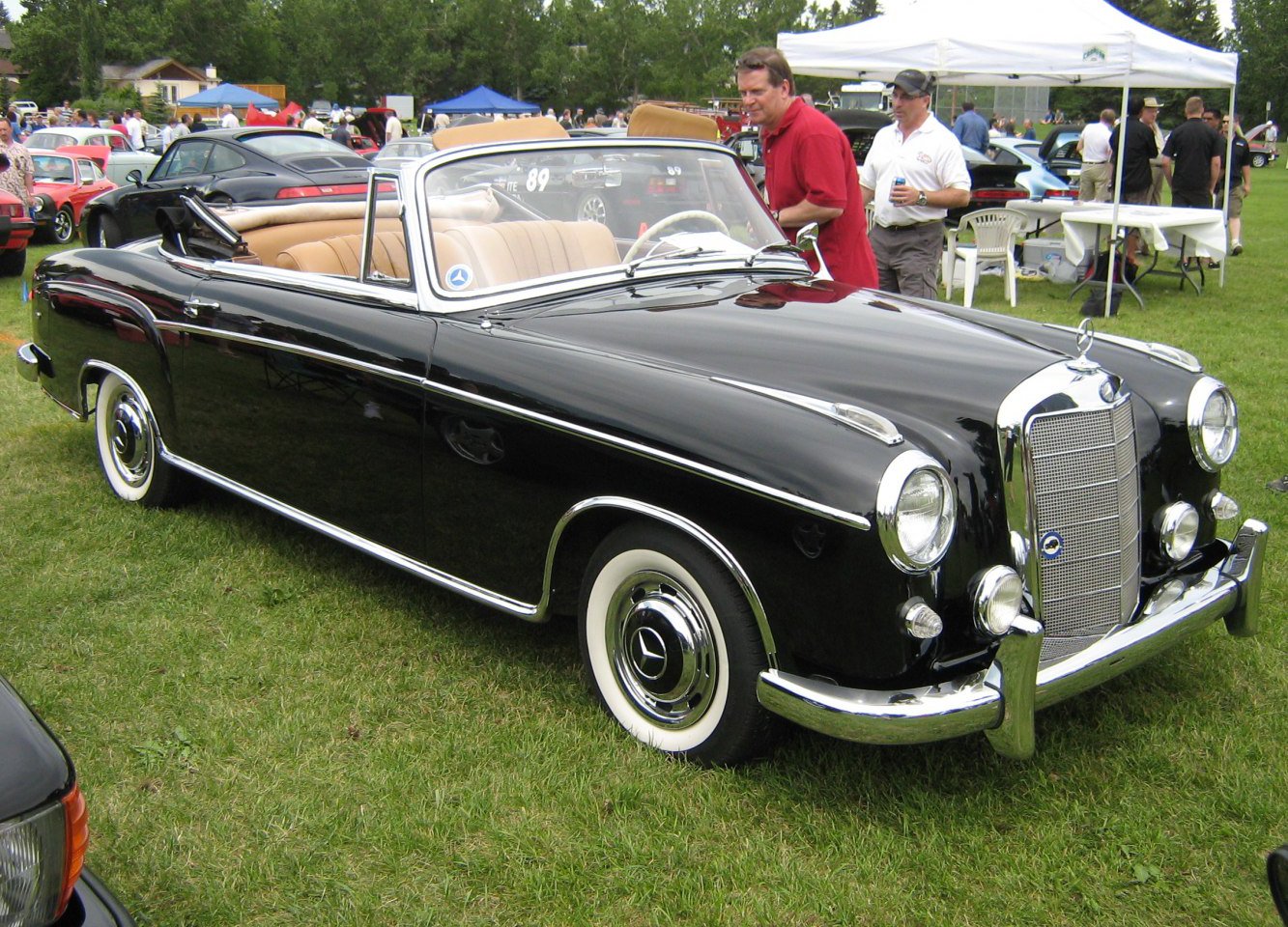 Mercedes-Benz W128 Cabriolet 220 SE (120 Hp)